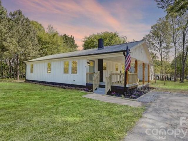 410 Patricia Ave, Harrisburg, NC 28075