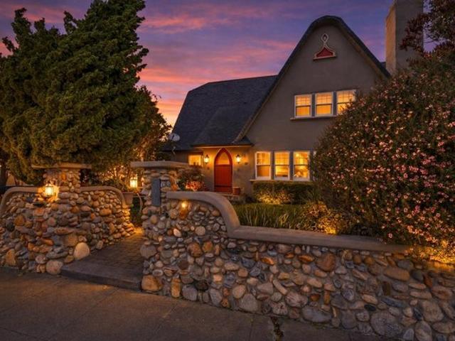 410 Pine Ave, Pacific Grove, CA 93950