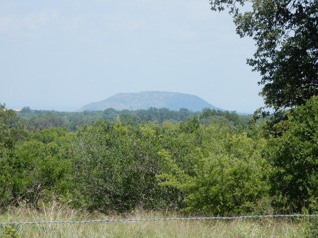 410 Regu Rd, Fredericksburg, TX 78624