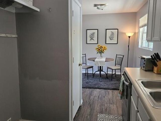 410 W 11th Street