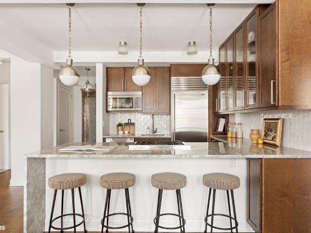 410 W 24TH Street 11GHK