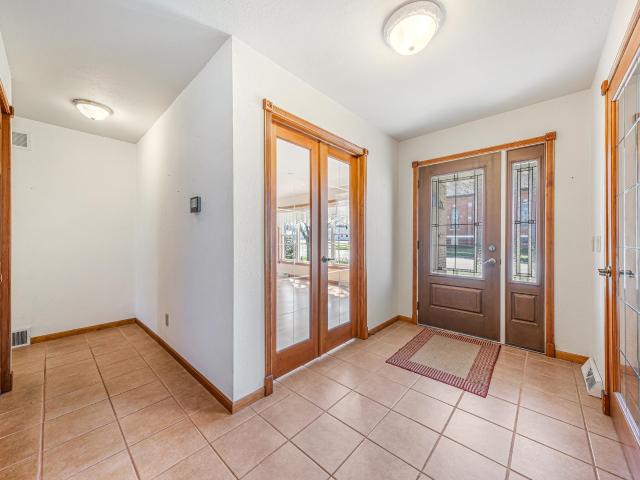 410 W MAIN Street
