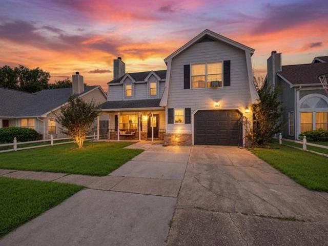 410 Woodland Park Cir, Mary Esther, FL 32569