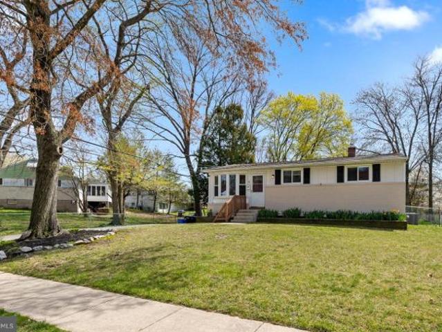 410 Wickersham Ln, Aston, PA 19014