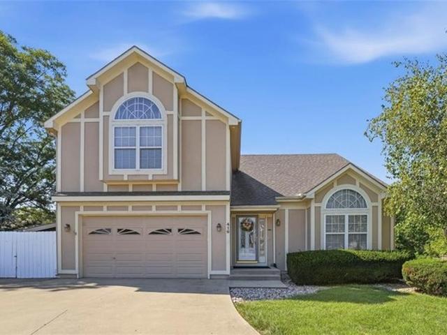 410 Taylor Ln, Belton, MO 64012
