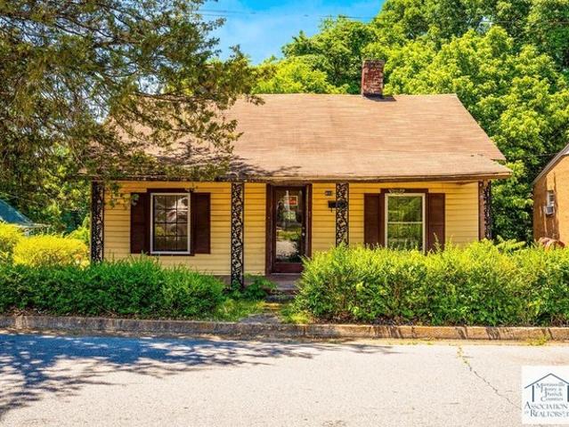 410 Third St, Martinsville, VA 24112