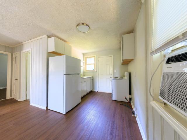 410B Ewing Dr