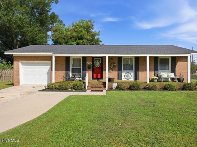 4114 Edgewood Dr, Ayden, NC 28513