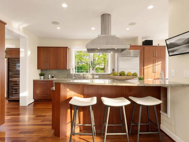 4114 Emery Pl NW, Washington, DC 20016 | MLS #DCDC2252