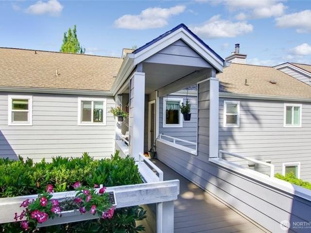 4114 Providence Point Dr SE Unit 2014, Issaquah, WA 98029