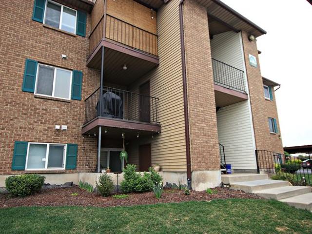 4114 S Oak Meadows Dr W Unit 20, Salt Lake City, UT 84123