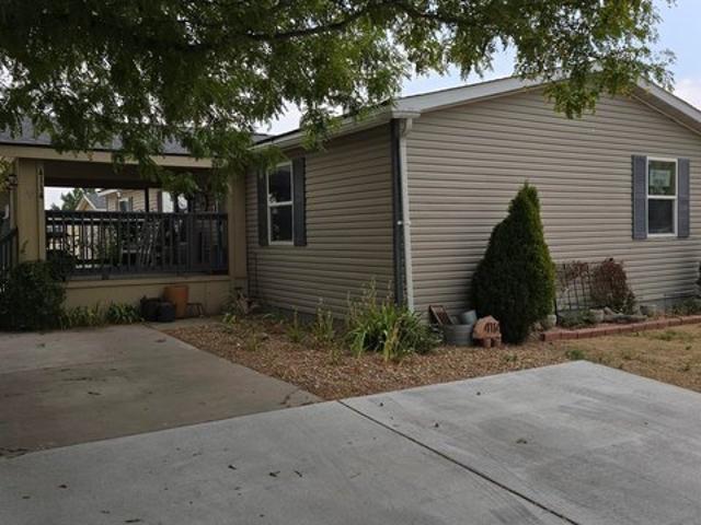 4114 Saltgrass Ln, Evans, CO 80620