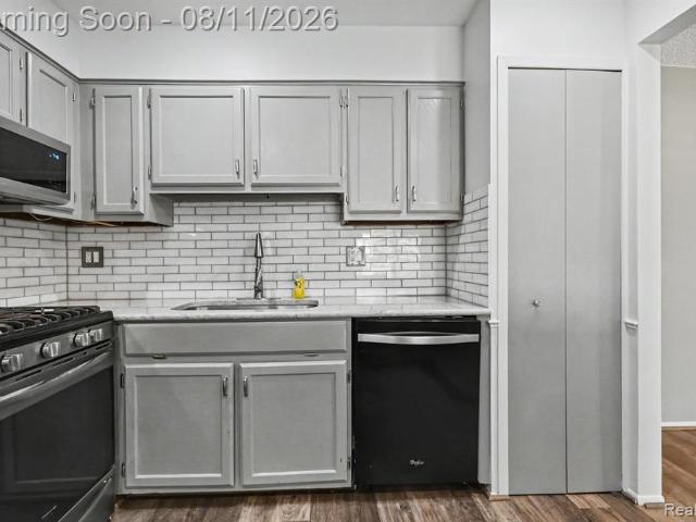 41150 Southwind Drive