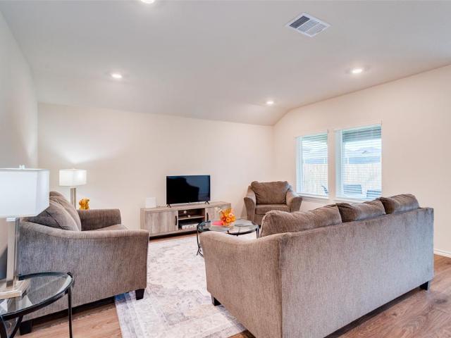 4115 Mountain Dr, Princeton, TX 75407 | MLS #21245