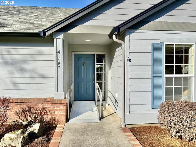 4115 nw dahlia dr