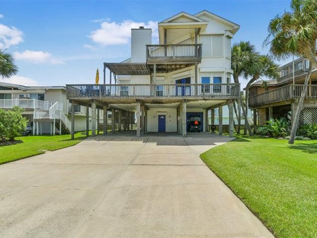 4115 Buccaneer Blvd, Galveston, TX 77554