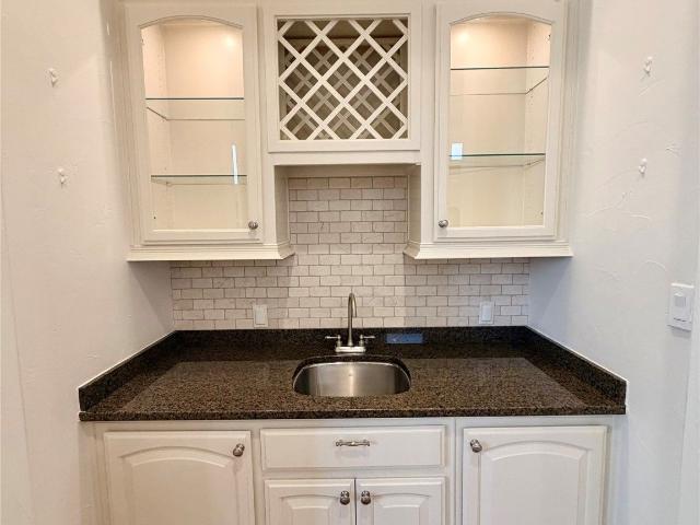 4115 Buena Vista Street, Dallas, US, TX