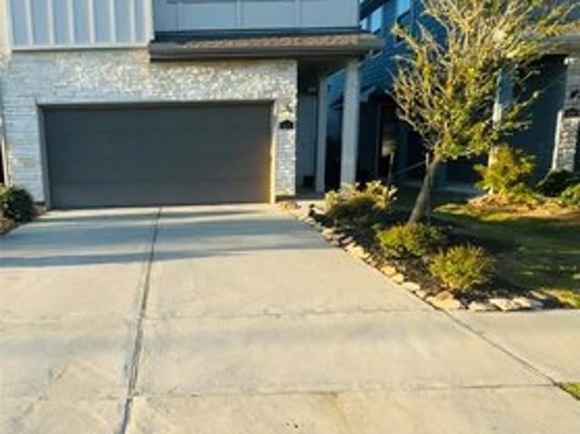 4115 Balboa Dr, Iowa Colony, TX 77583
