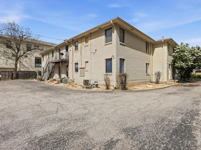 4115 Bowser Avenue # 6