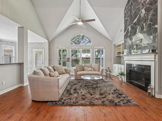 4115 Cedar Bend Drive