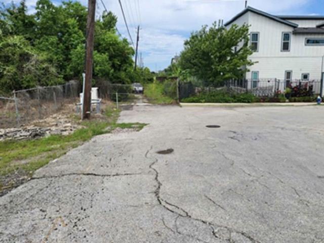 4115 Gillespie St, Houston, TX 77020