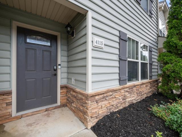 4115 War Emblem Ln