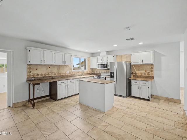 4116 N 64th Dr, Phoenix, AZ 85033 | MLS #7016 | Compass
