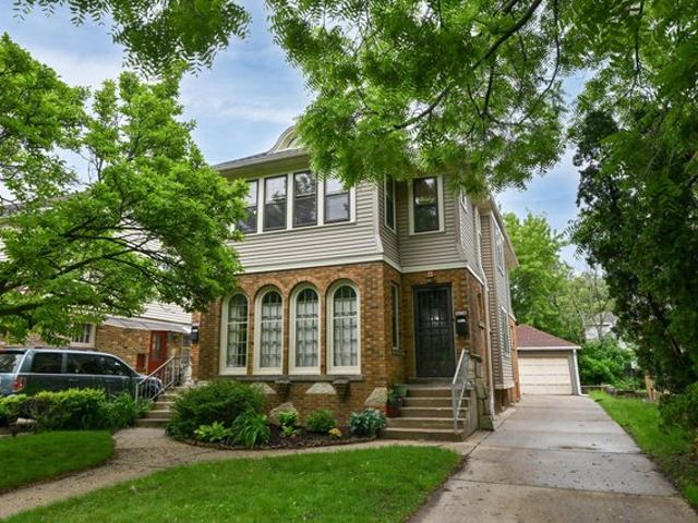 4116 N Woodburn St Unit 4118, Shorewood, WI 53211
