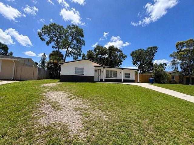 4116 Oakfield Ave, Holiday, FL 34691