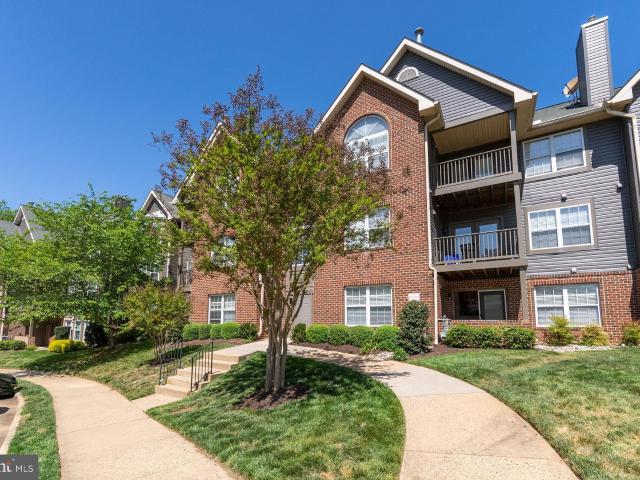 4116 D Monument Ct, Unit 102, Fairfax, VA 22033 | MLS #VAFX2305 | Compass