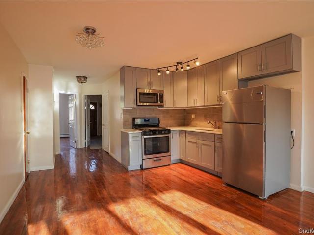 4116 De Reimer Avenue 2