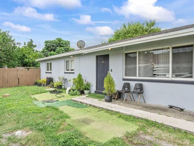 4116 Plumosa St, West Palm Beach, FL 33406