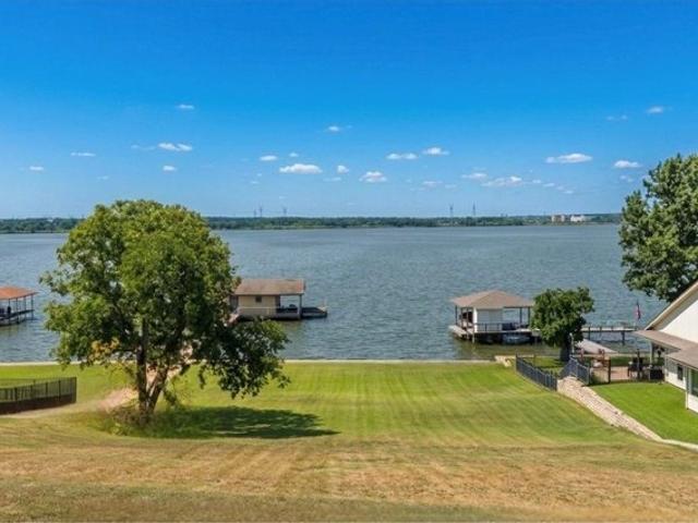 4117 Crescent Dr, Decordova, TX 76049
