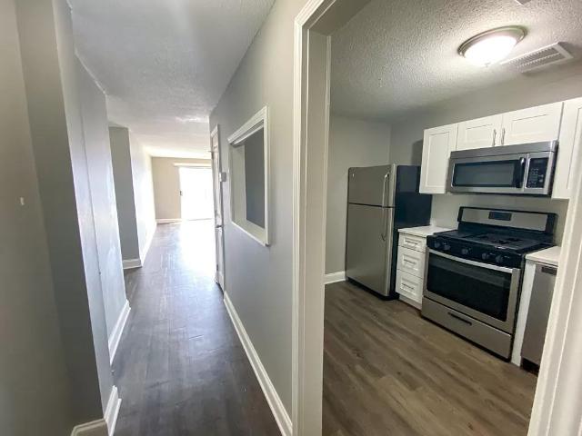 4117 The Flats Studio Apartment for Rent at 4117 Adams St, Kansas City, KS 66103 Rosedale