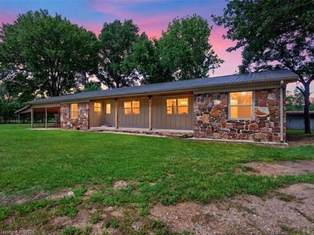 41183 Morris Creek Rd, Heavener, OK 74937