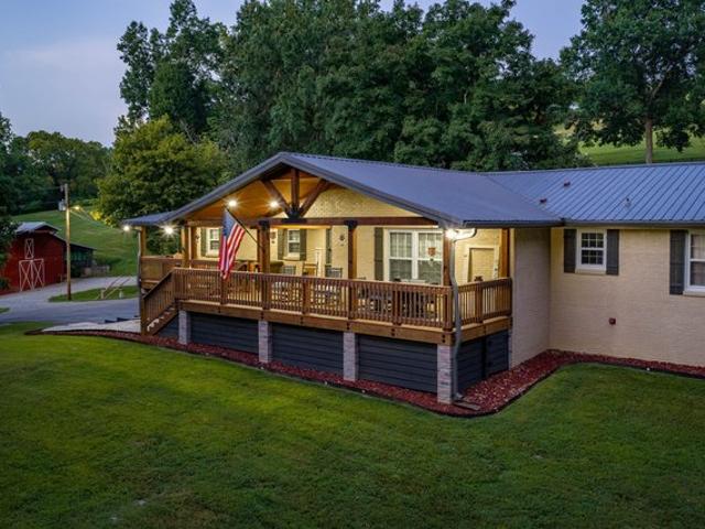 4118 Leipers Creek Rd, Williamsport, TN 38487