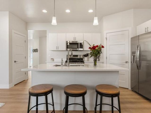 4118 S Baywood Dr, Washington, UT 84780
