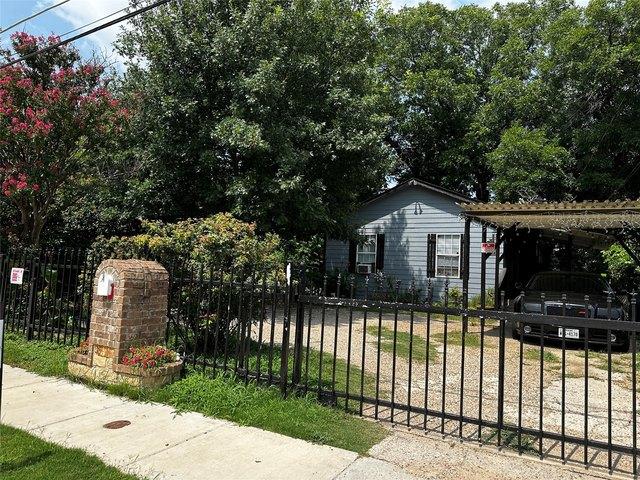 4119 Babcock Dr, Dallas, TX 75212