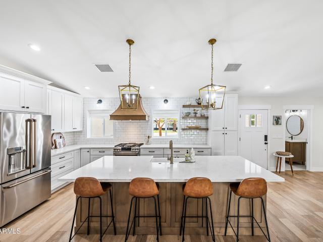 4110 e catalina drive