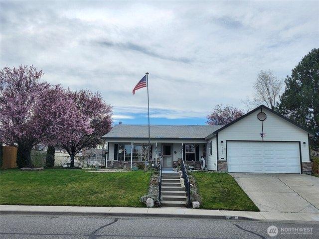 4110 Hilltop Dr, Pasco, WA 99301