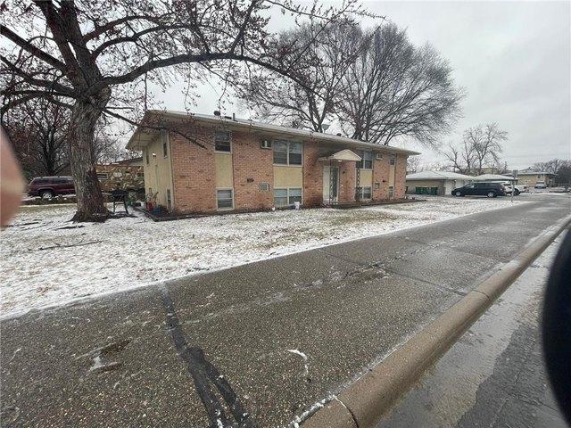 4110 Lakebreeze Ave N, Brooklyn Center, MN 55429