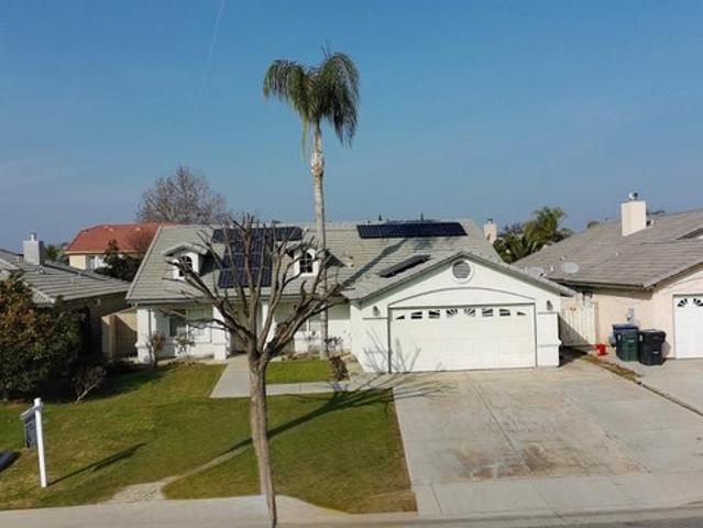 4110 Serene Oak Dr, Bakersfield, CA 93313