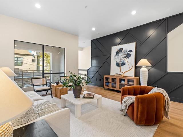 4111 Newton Ave, Unit 6, Dallas, TX 75219 | MLS #21178 | Compass
