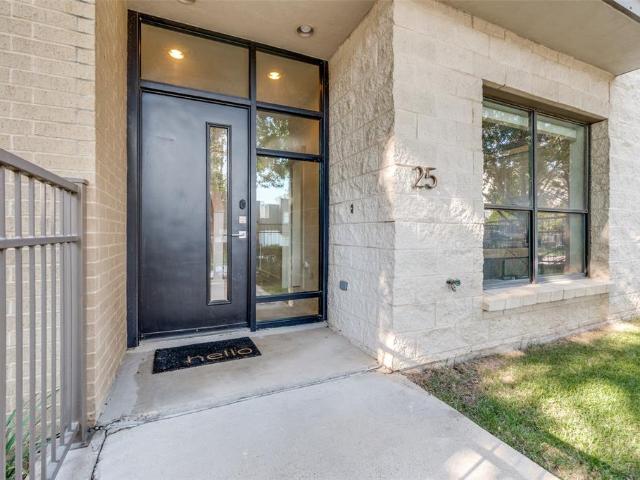 4111 Newton Avenue # 25