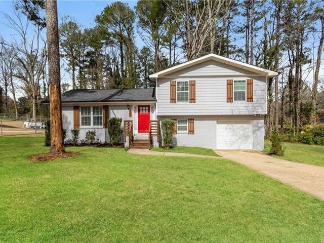 4111 Northstrand Dr, Decatur, GA 30035
