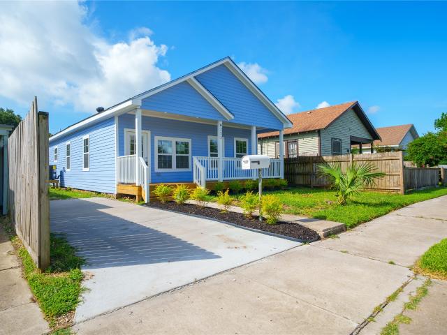 4111 Avenue Q, Galveston, TX 77550 | MLS #10173