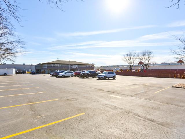4111 East Towne Boulevard
