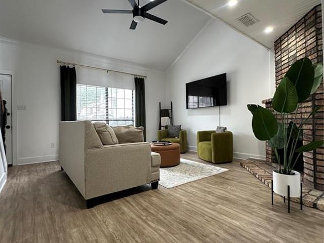 4111 Pines Road # 9