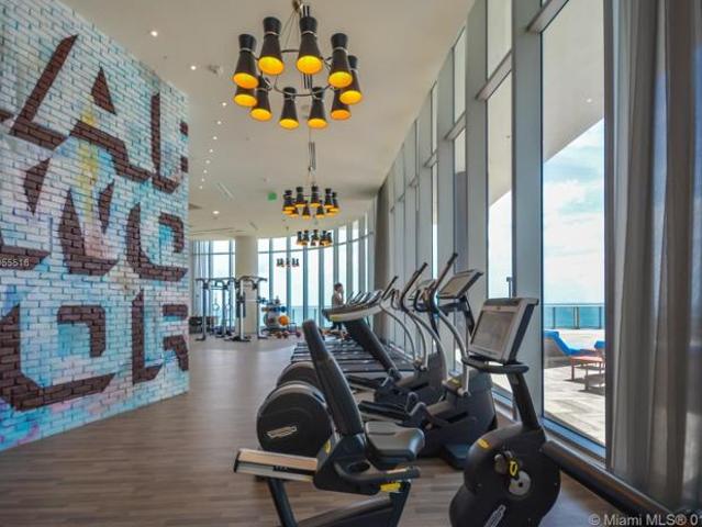 4111 S Ocean Dr #1110 Hollywood, FL 33019