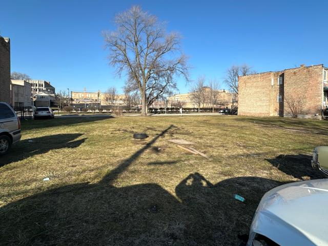 4111 W Monroe St, Chicago, IL 60624 | MLS #11969 | Compass